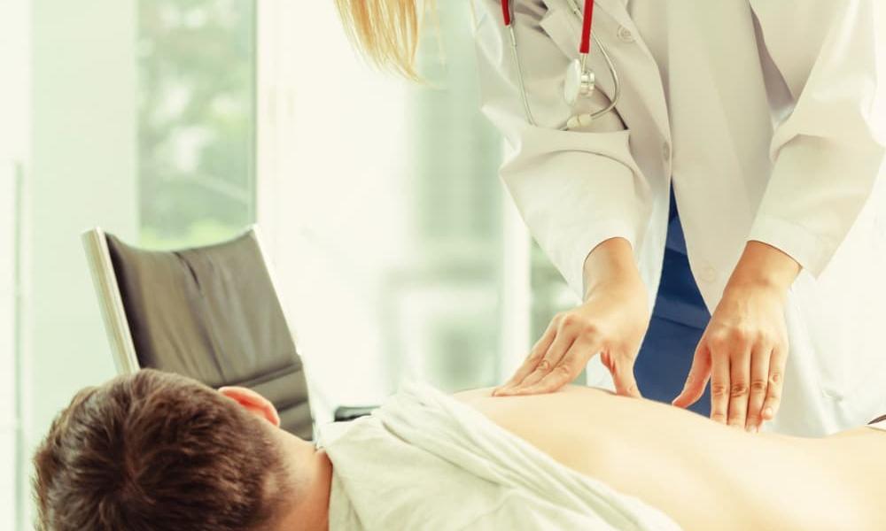 Основные симптомы развития опухоли в костях